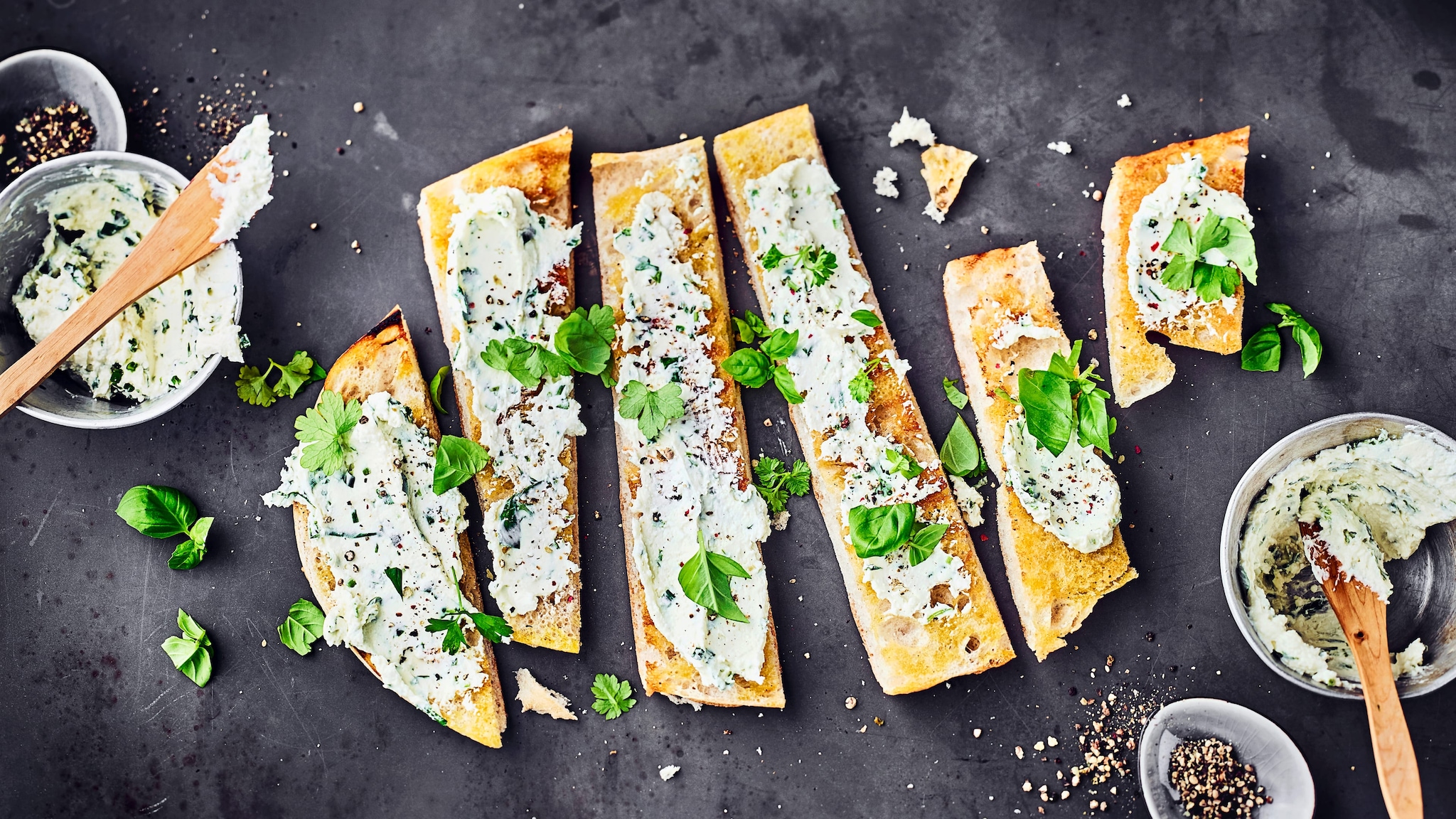 Feta-Rezepte für warmen und kalten Genuss | EDEKA