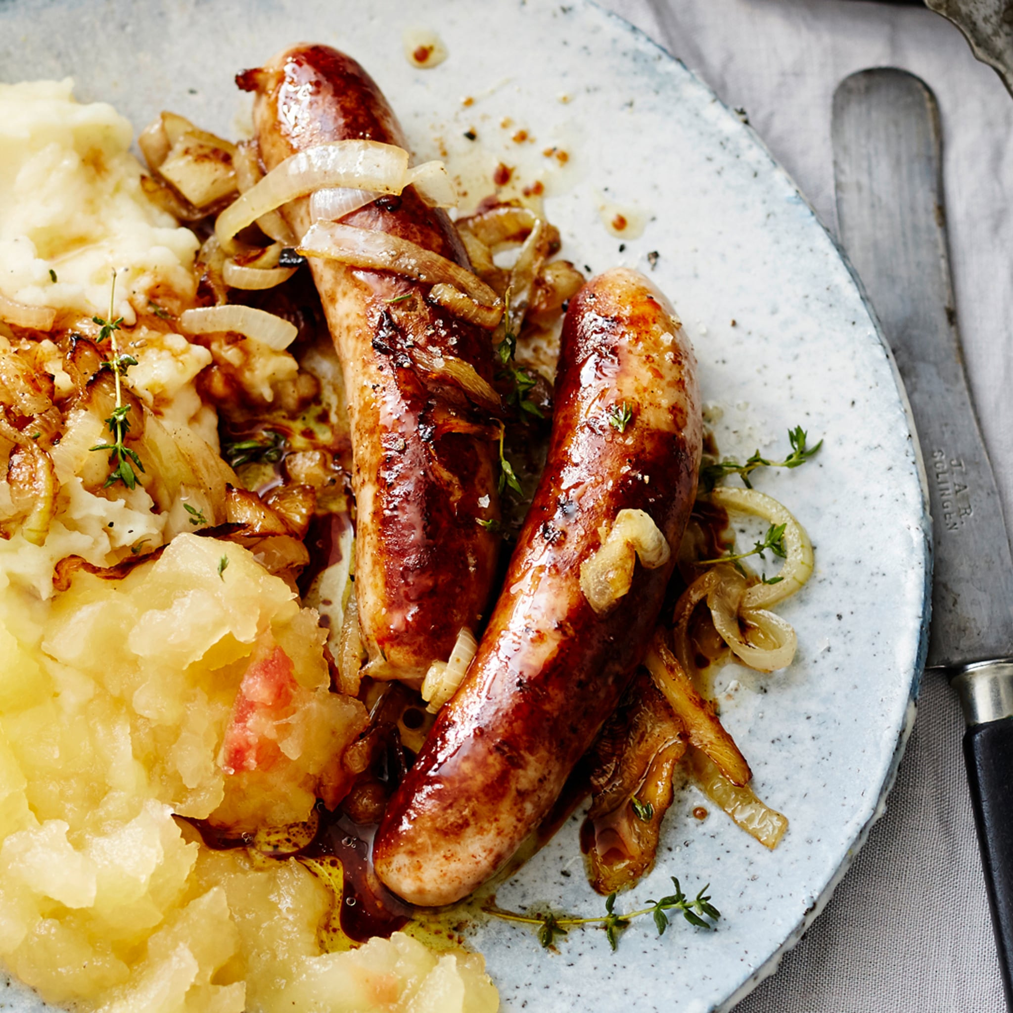 Bratwurst-Rezepte: Kross gebraten genießen | EDEKA
