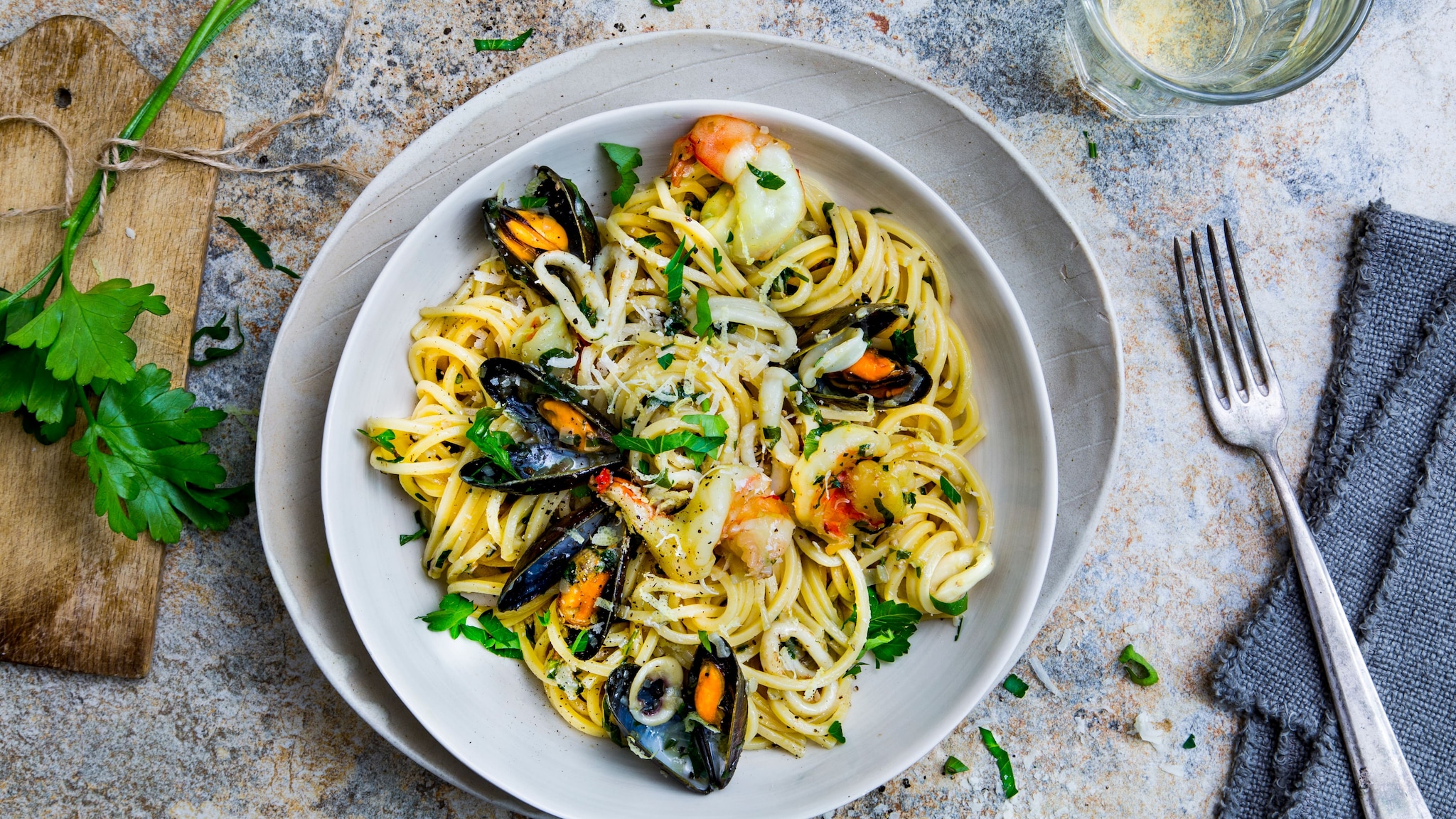 Spaghetti Frutti Di Mare Weisswein