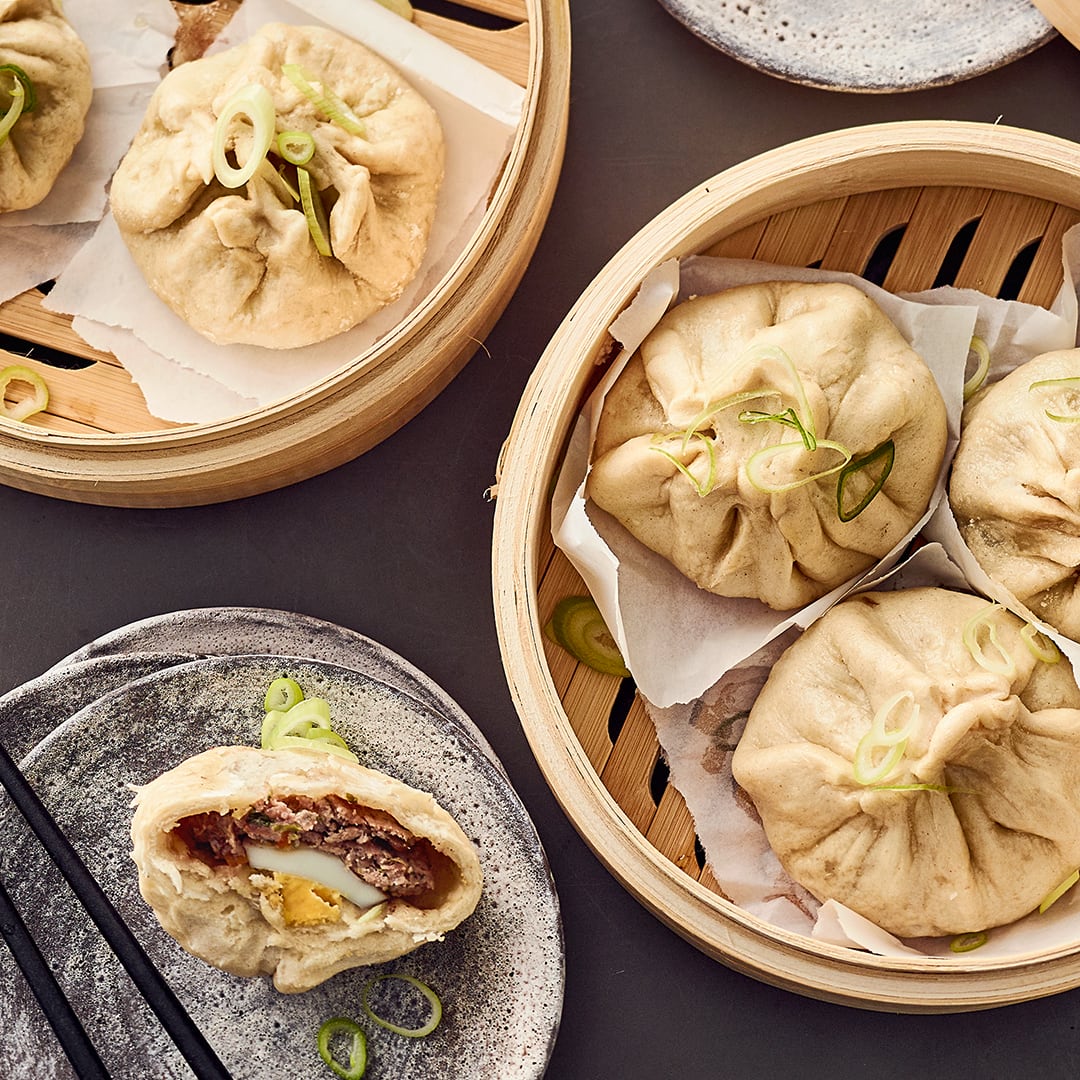 Banh Bao Banh Bao " Viet " Salapao " Thai " Baozi " Chinese " Dumpling