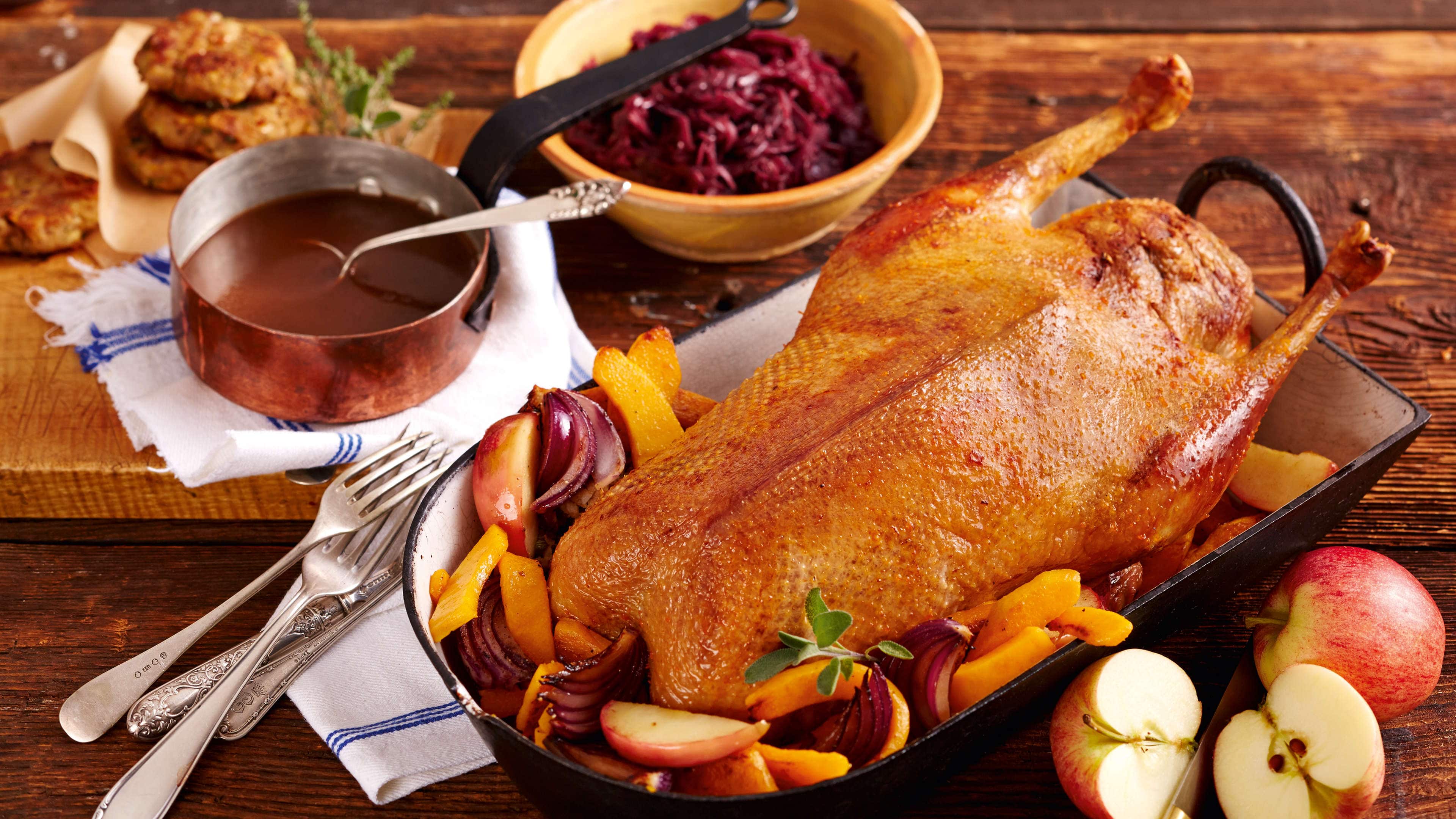 Martinsgans - traditioneller Gänsebraten | EDEKA