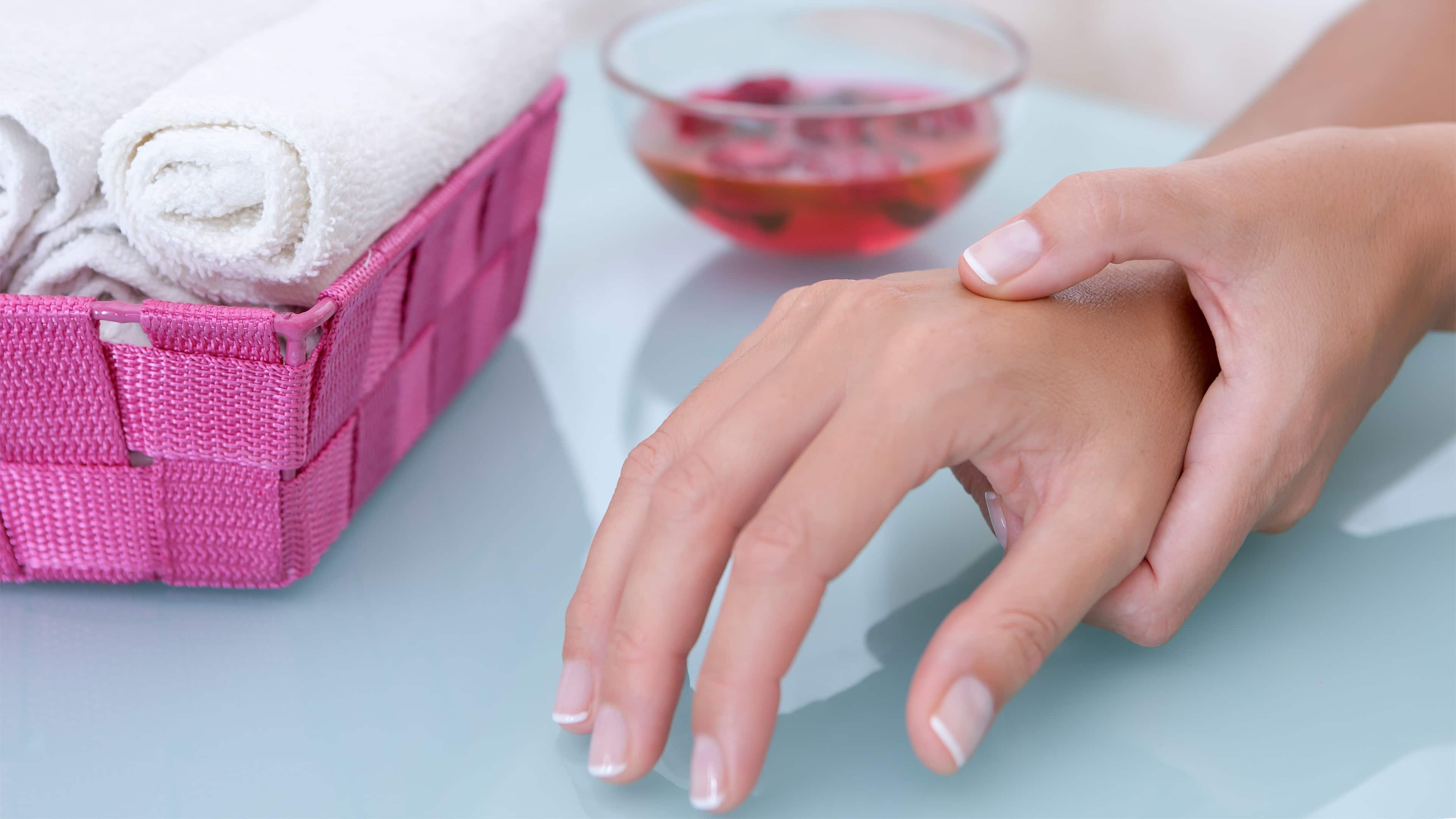 Handmassage: Anleitung und Wirkung | EDEKA