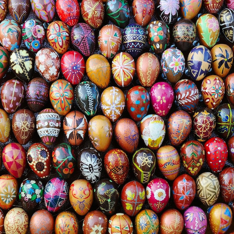 Eier färben: Kreative Osterdeko | EDEKA